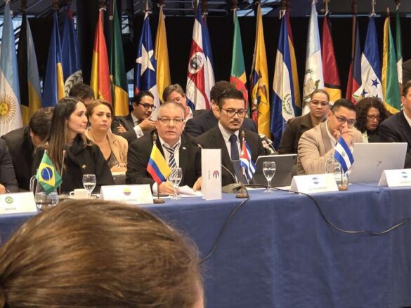 Cuba denuncia ante la Celac cerco petrolero impuesto por EEUU - Radio ...